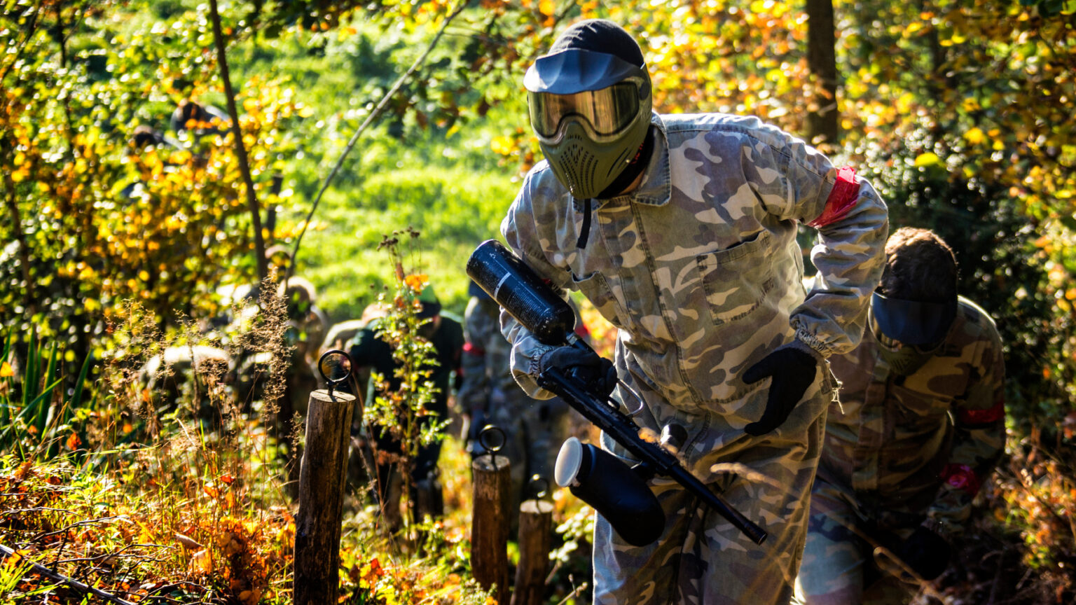 Gemeinsamer Freizeitspaß: Paintball in Berlin erleben